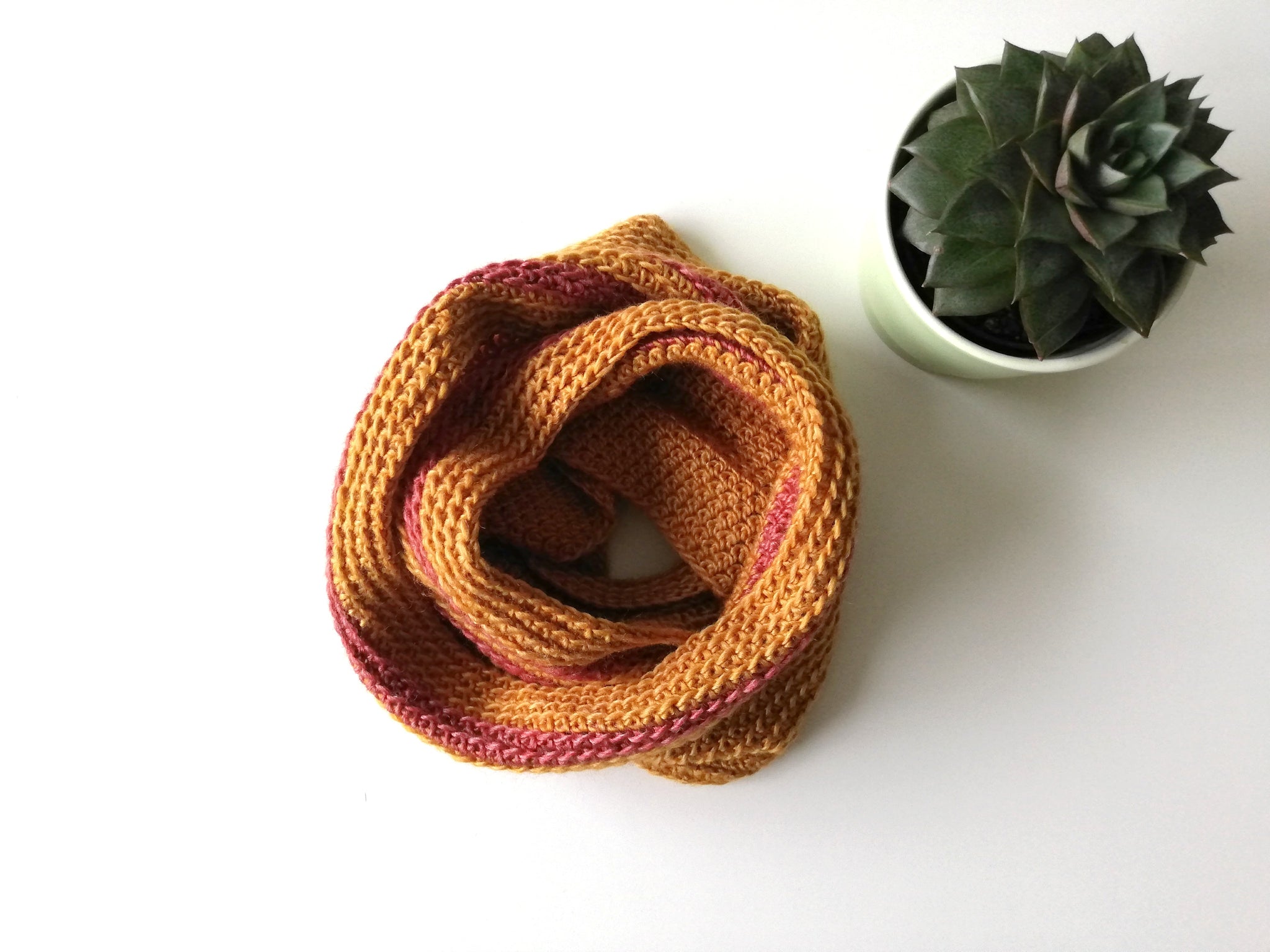 Infinity scarf Ella – Nordic Hook
